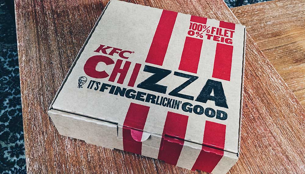 We aten een Kentucky Fried Chicken Chizza - JFK