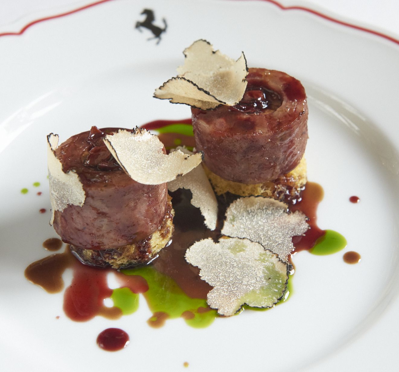 Het beroemde Ferrari-restaurant Il Cavallino is weer open - JFK